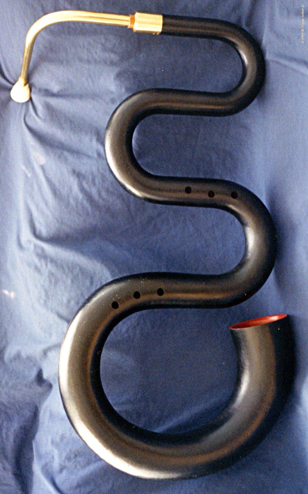 Serpent Instrument